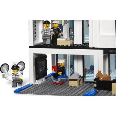 LEGO 7498 - LEGO CITY - Police Station - Αστυνομικό Τμήμα | Toymania.gr
