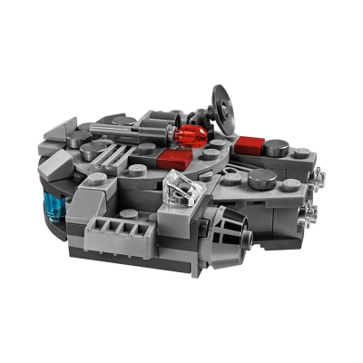 LEGO 75030 - LEGO STAR WARS - Millennium Falcon - Millennium Falcon ...
